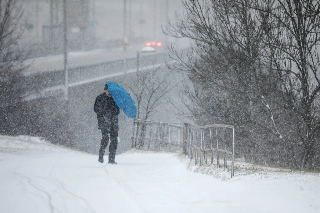 SMHI varnar för snöstorm i Stockholm | Mitt i