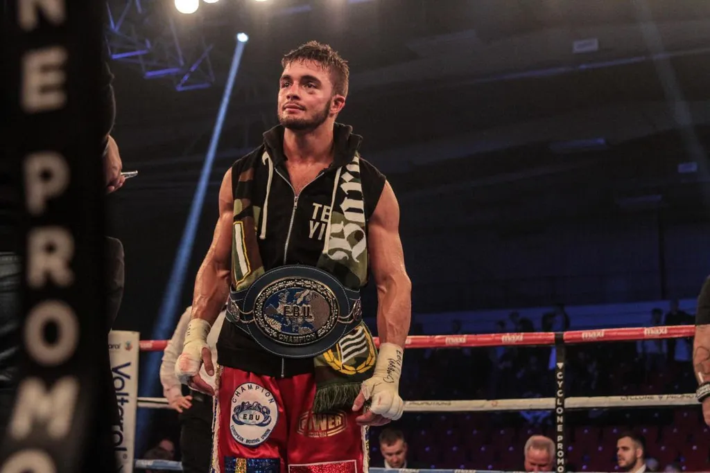 Anthony Yigit ska boxas om världsmästartiteln | Mitt i