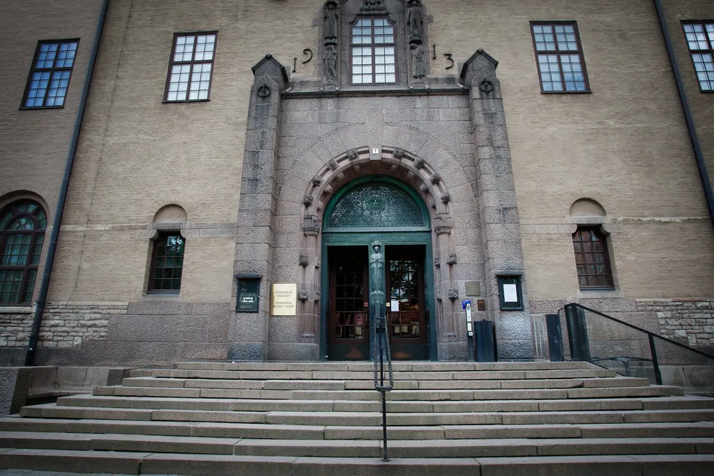 Knivhögg exet i sängen – dömd för mordförsök | Mitt i