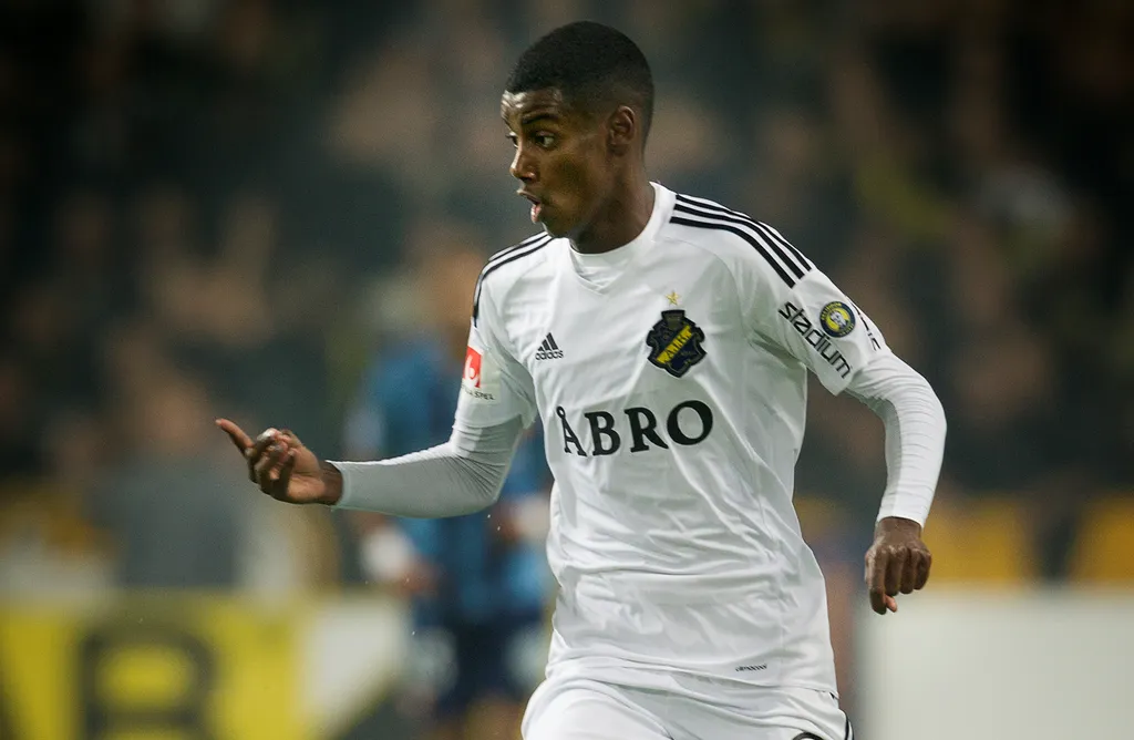 Rekordaffären klar – så mycket får AIK för Isak | Mitt i