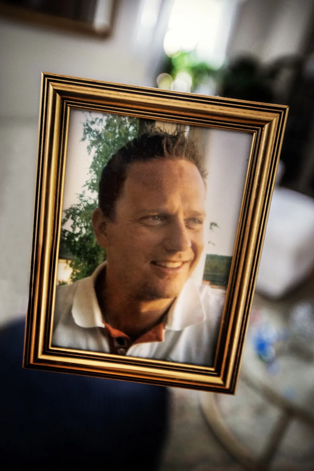 Sjukhus missade makens sepsis – står ensam med fyra barn | Mitt i