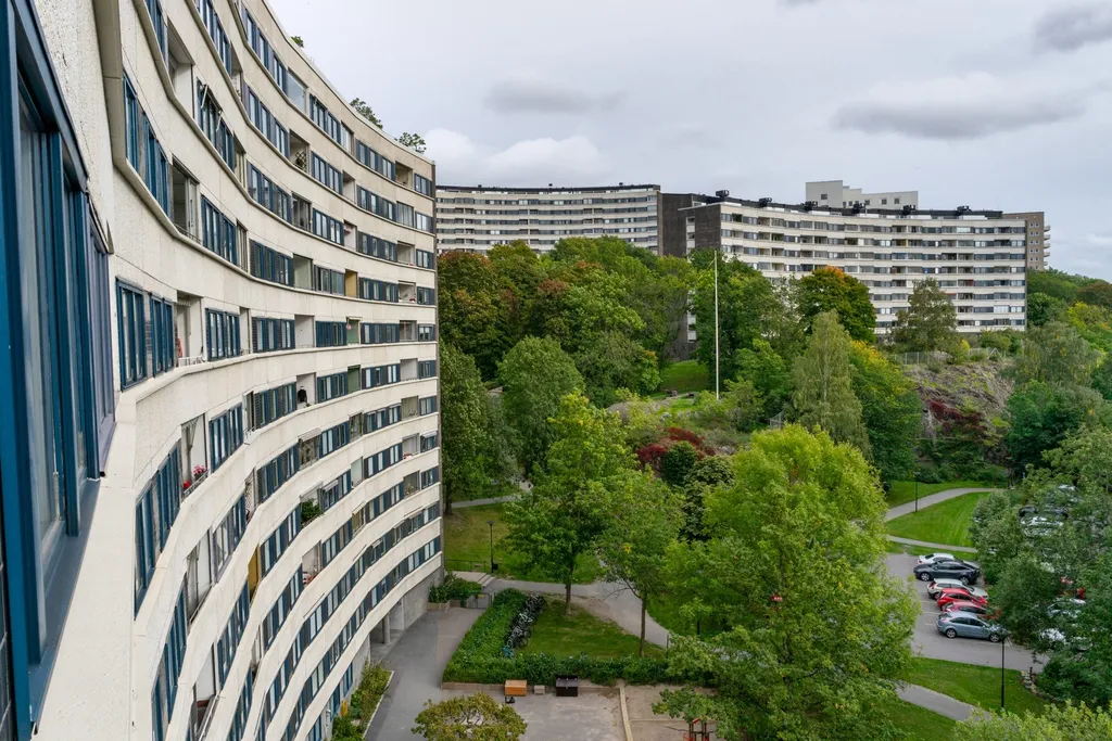 Balkong har rasat på Södermalm: "Största allvar" | Mitt i