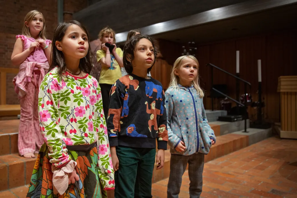 Här är barnen som fixar julstämningen | Mitt i