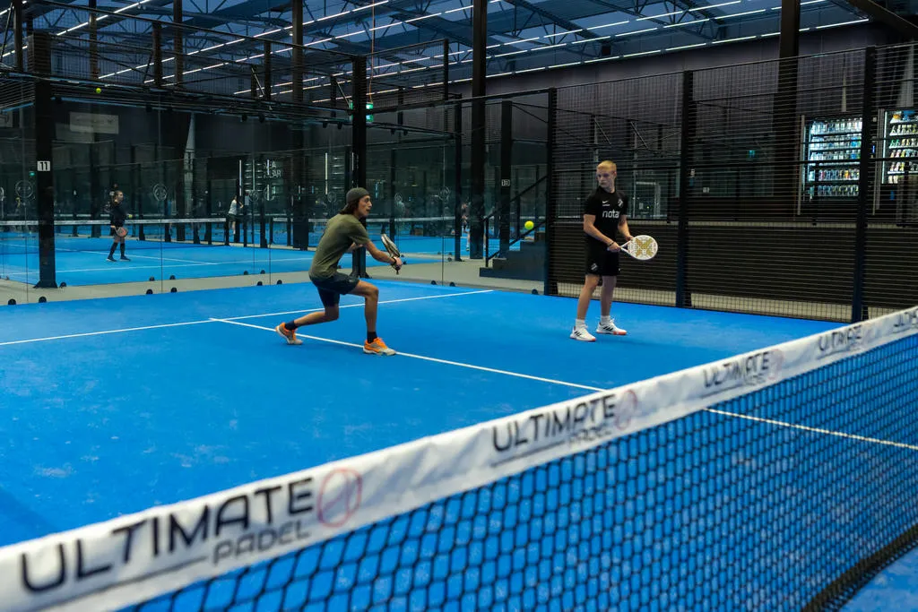 Väsbys elever får spela padel – på skoltid | Mitt i