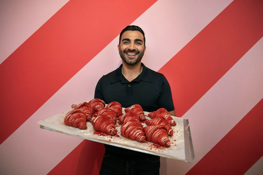 Roy Fares har öppnat på Centralstationen | Mitt i