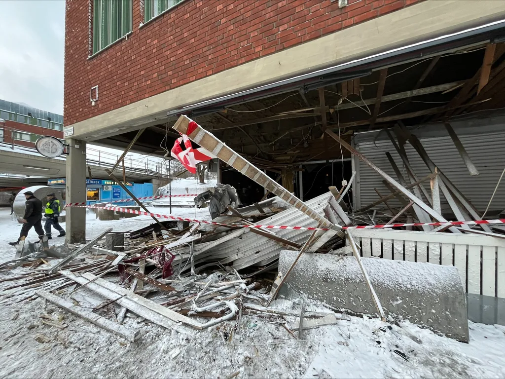 18-åring döms för bomb mot Tarantella | Mitt i