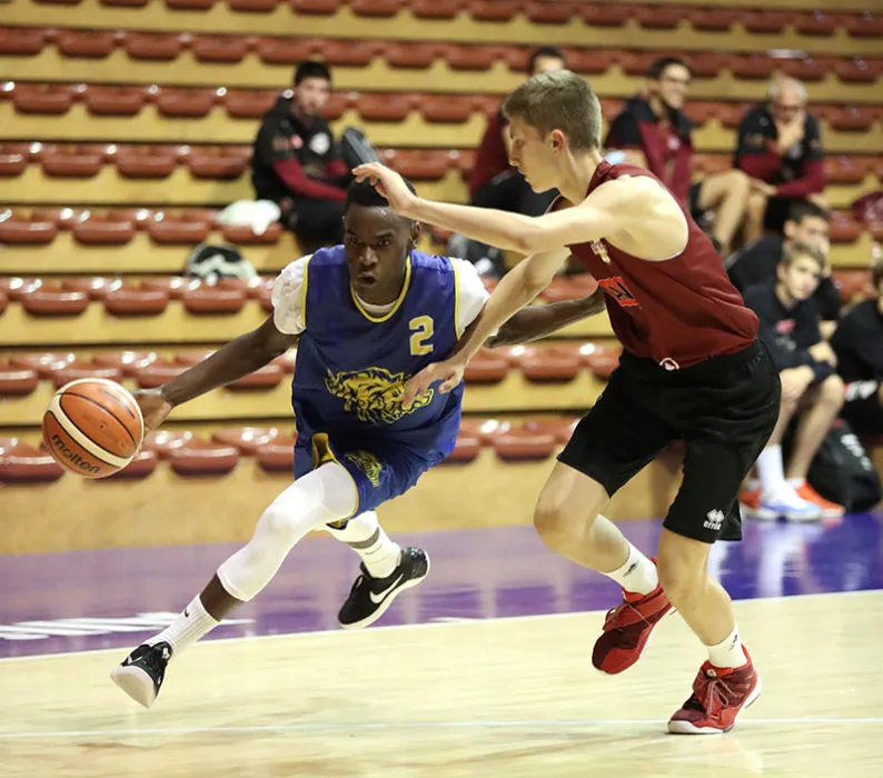 Samuel-Noah blickar mot USA eller Spanien | Mitt i